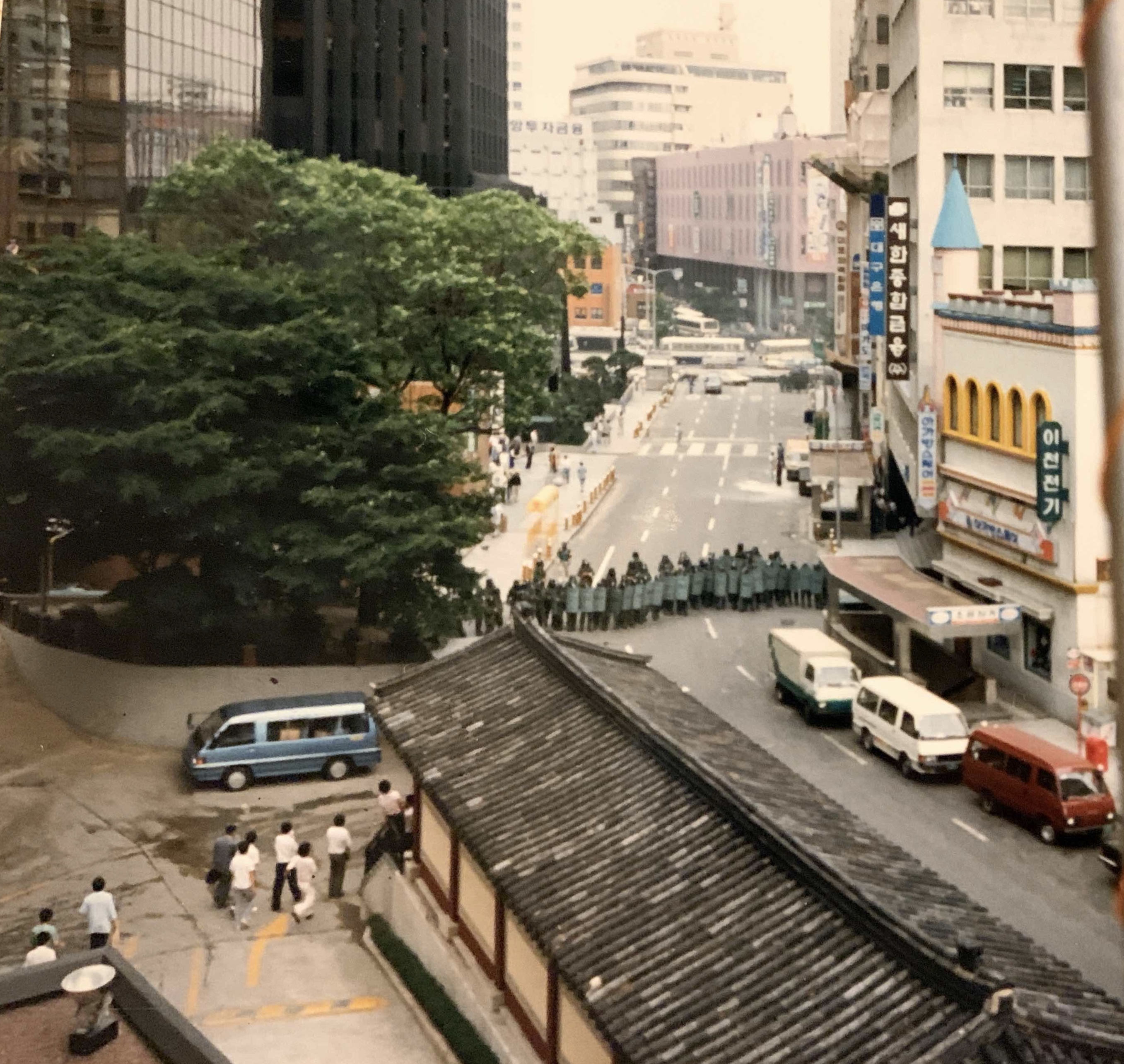 Student protests in Seoul, 1987 – Susan Blumberg-Kason